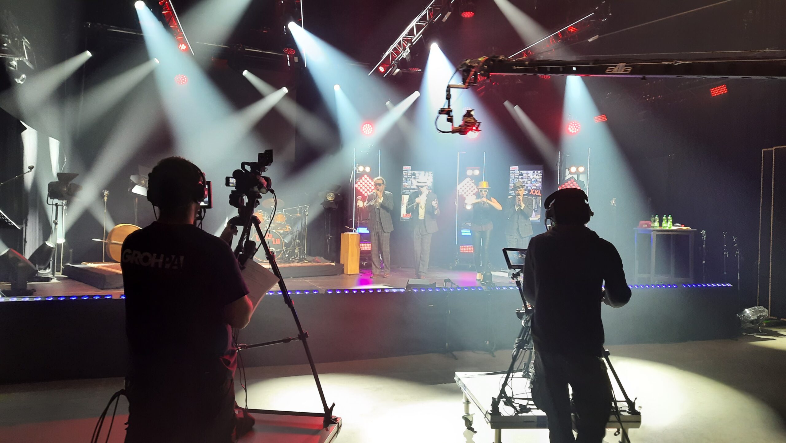 LaLeLu a cappella comedy ONLINE. Eine Band geht digital! - lalelu.de